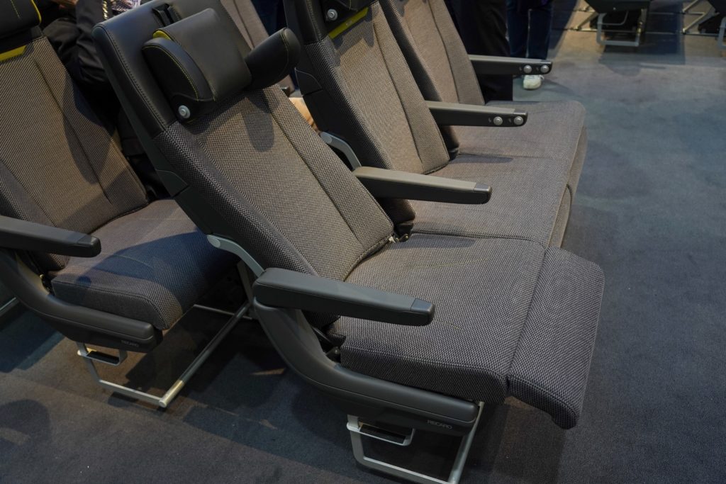 Recaro Introduces LR Economy CL3710 Seat for Better Sleep and Other ...
